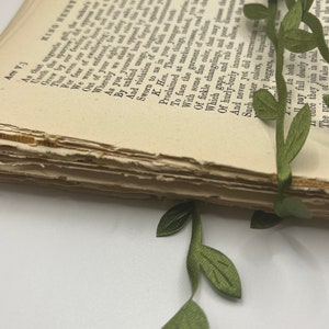 Vintage Book Pages Bundle - Etsy