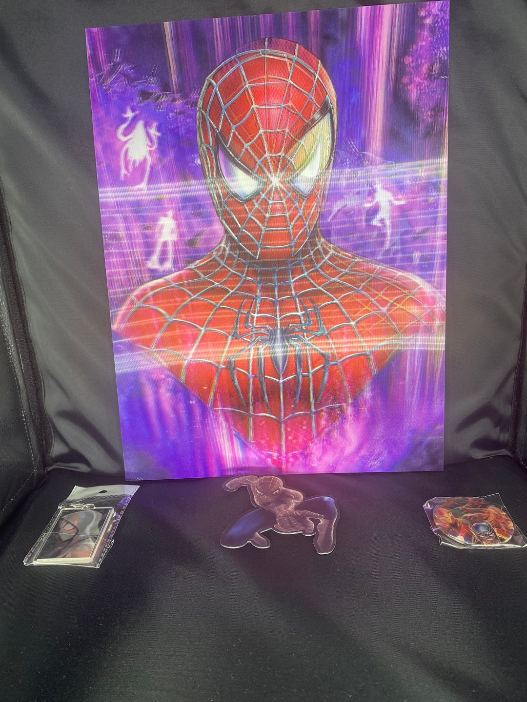 GIFT PACK - 3 Spider-man Variations 3D Poster, Characters Keyring ...