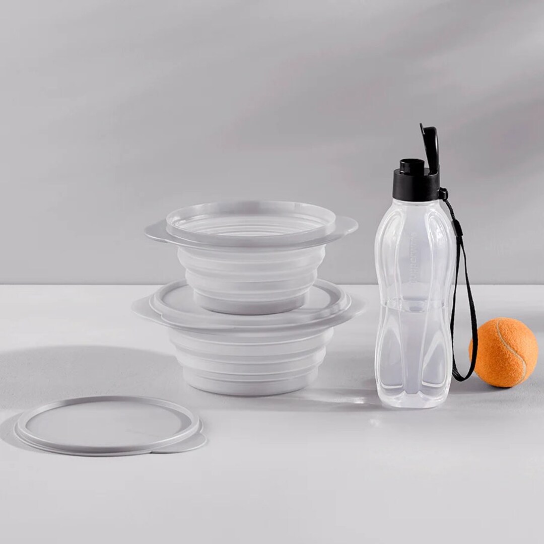 Limited Time Special SALE Tupperware Tupperpets Flatout Travel Set Pups ...