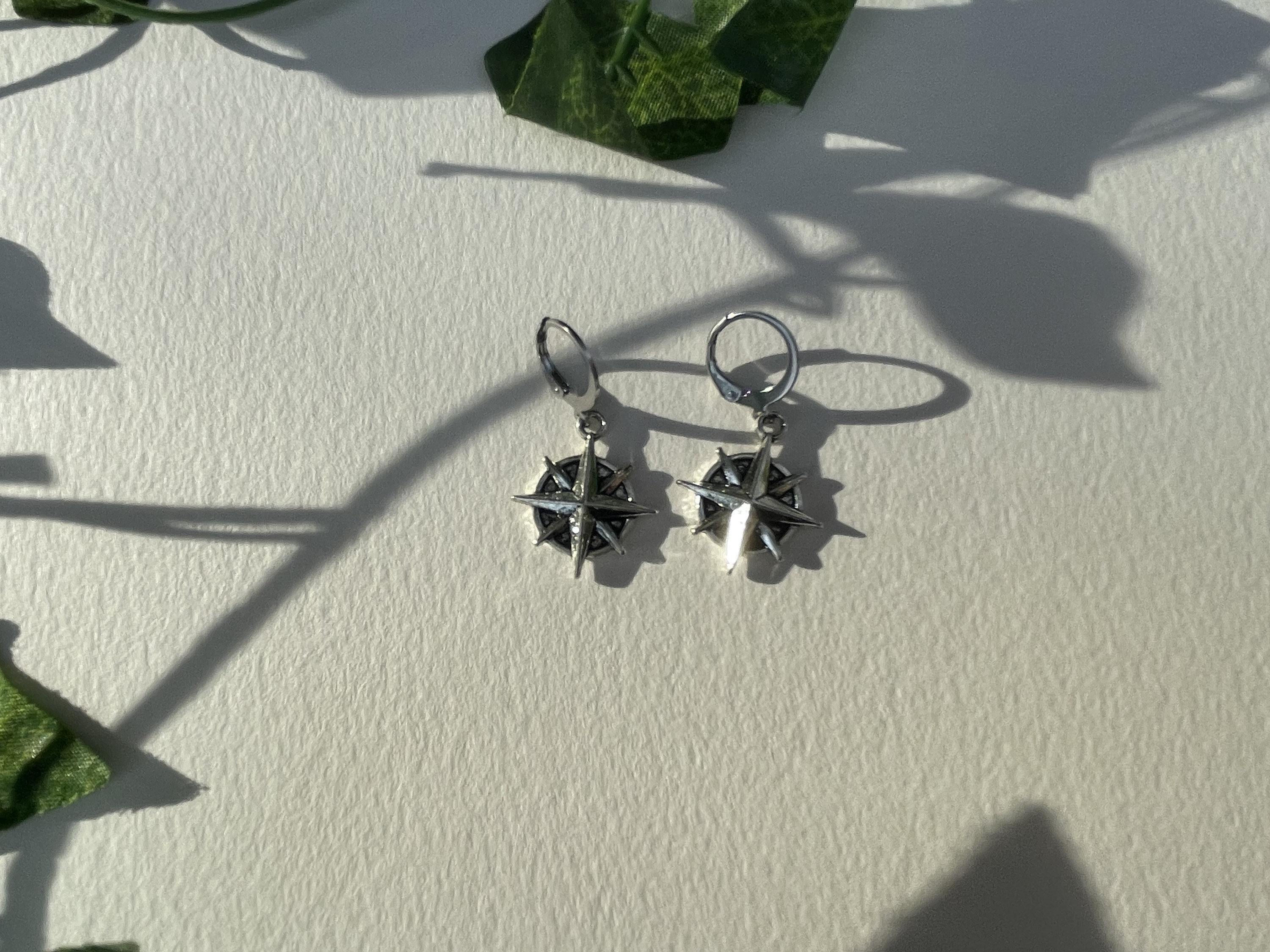 Baldur's Gate 3 Gale Dekarios Mystra Inspired Leverback Earring - Etsy