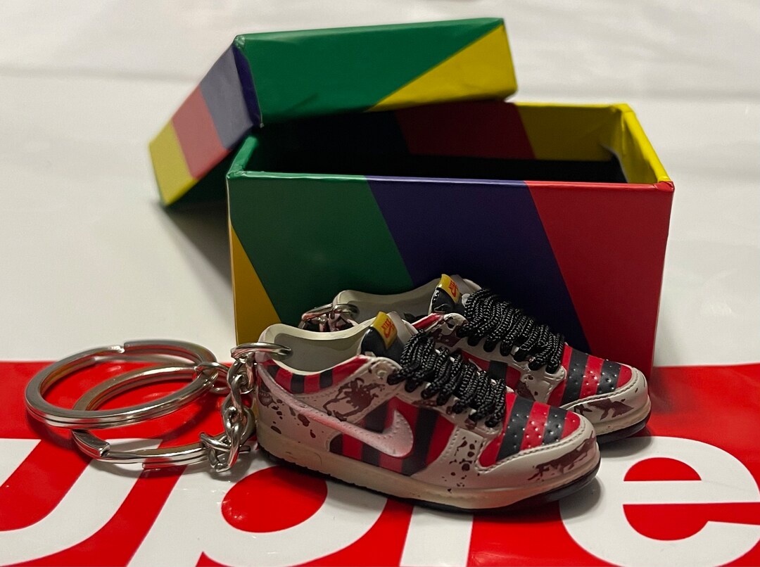 3D SB Dunk Freddy Krueger Basketball Sneaker Keychains Pair With Box ...