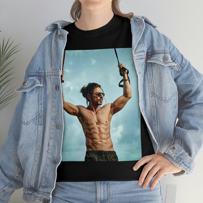 Shahrukh Khan in Style With the Pathan 2023 Tee - Etsy
