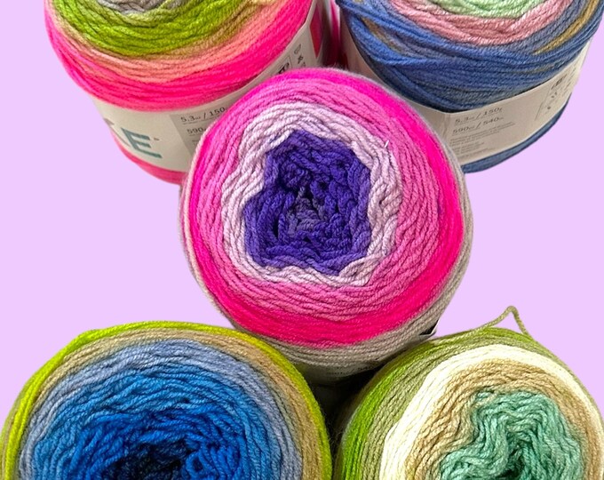 LION BRAND CUPCAKE Yarn - 6 Color Options - 5.3oz / 590yds - Knitting ...