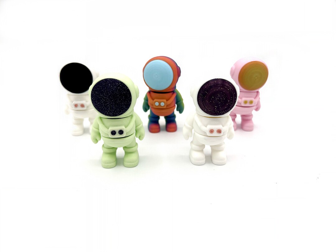Mini Astronaut Figure - 3D Printed Articulated Desk Friend | Unique ...