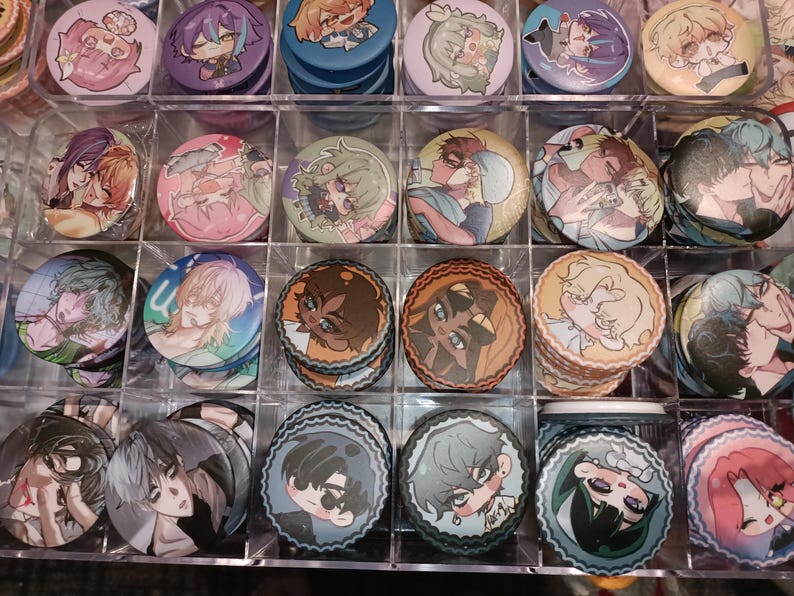 Alien Stage Pins + Sticker - Etsy