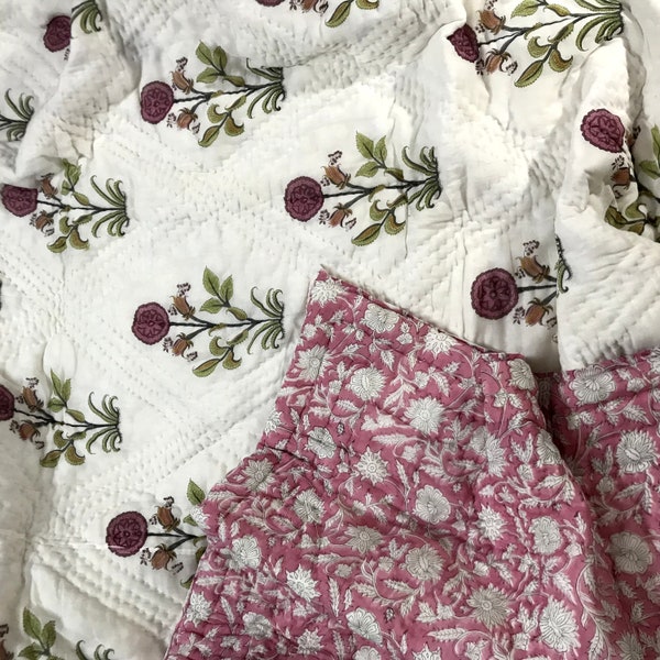 Traditional Quilt - Etsy