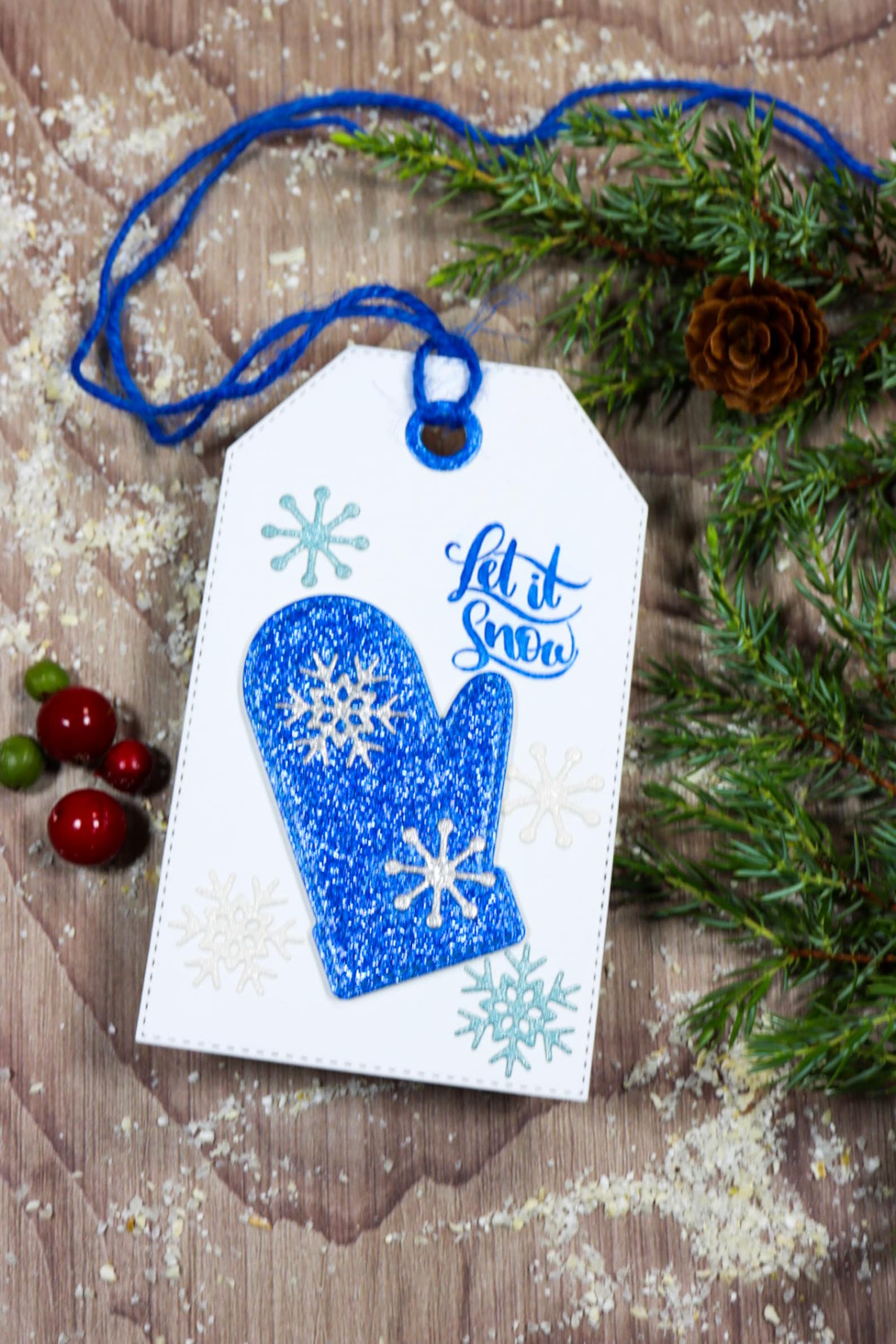 Set of 8 Mitten 3-D Christmas Tags, Christmas Tags, Mitten Gift Tags ...