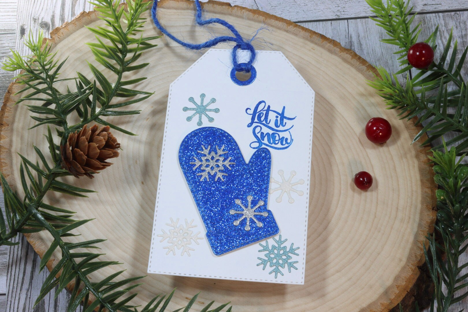Set of 8 Mitten 3-D Christmas Tags, Christmas Tags, Mitten Gift Tags ...