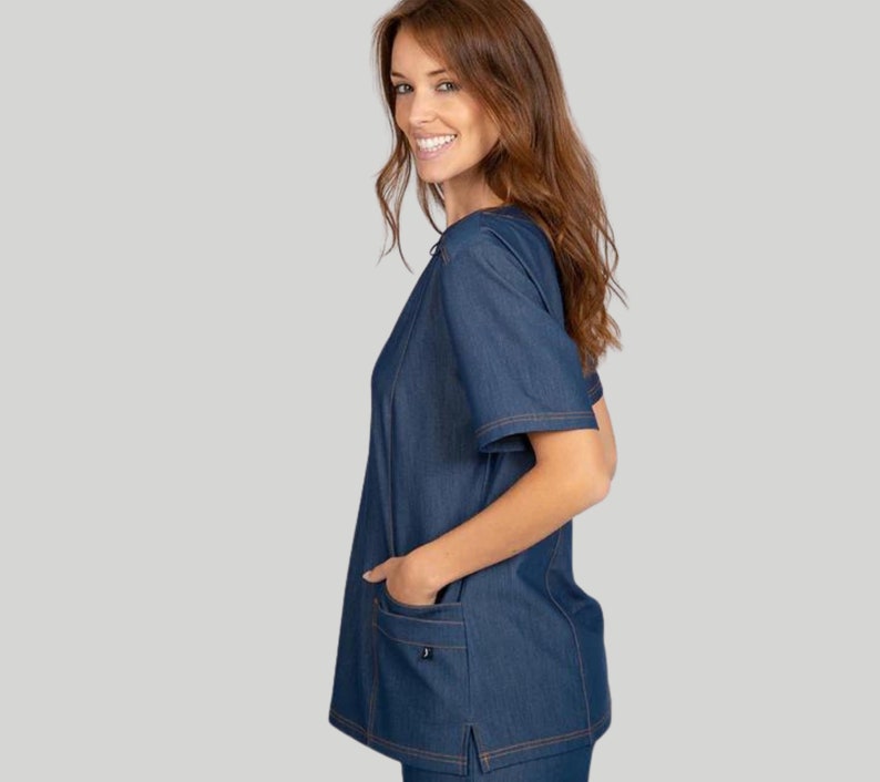 Women's Health Tunic With Pockets - Ideal Uniform for Healthcare ...