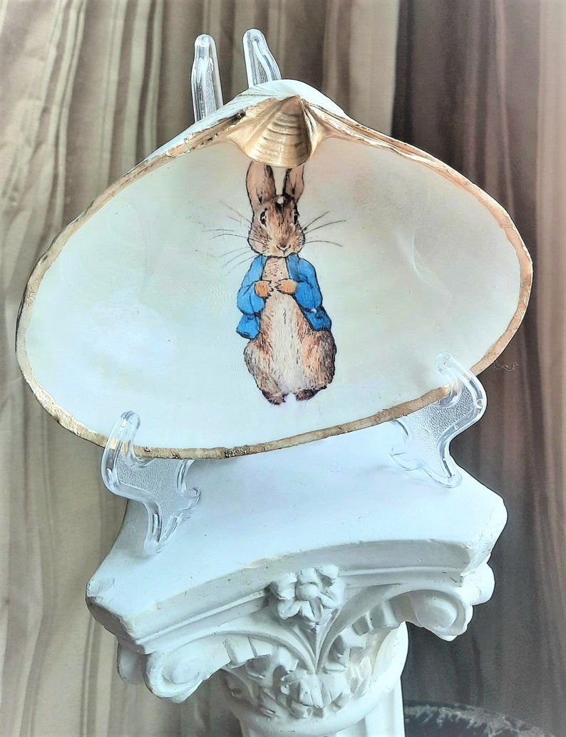 Clam Shell Art Beatrix Potter Peter Rabbit.decoupage Gold Leaf - Etsy