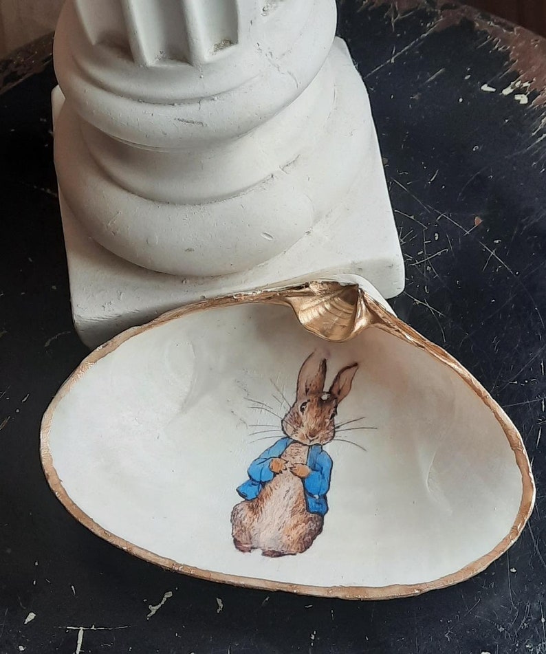 Clam Shell Art Beatrix Potter Peter Rabbit.decoupage Gold Leaf - Etsy