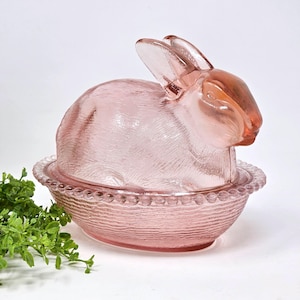Vintage Pink Glass Bunny Rabbit Trinket / Candy Dish on Basket - Etsy