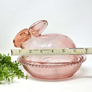 Vintage Pink Glass Bunny Rabbit Trinket / Candy Dish on Basket - Etsy