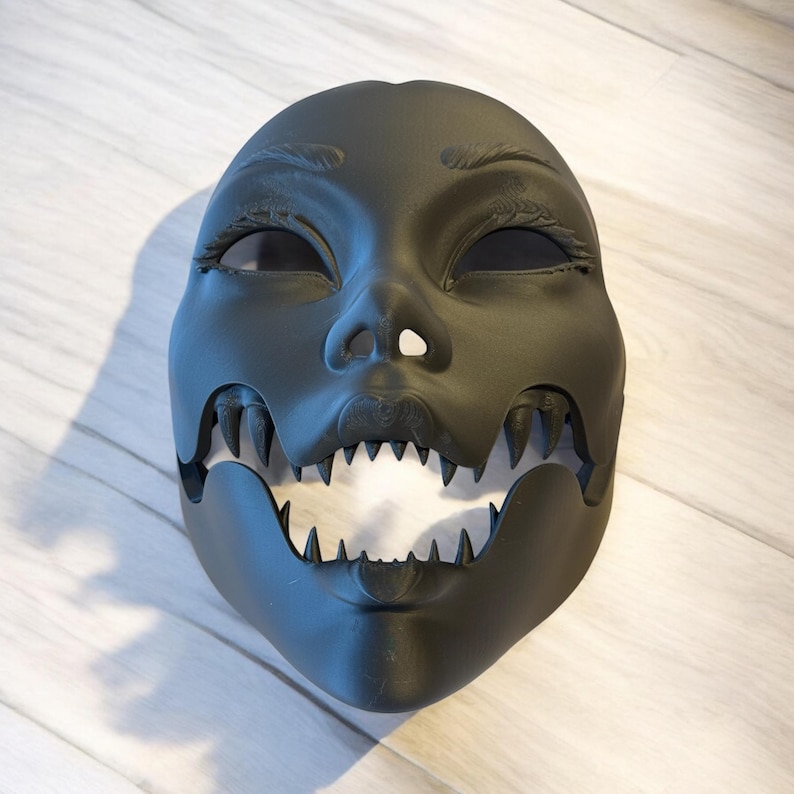 Black Geisha Mask, Geisha Mask With Sharp Teeth - Unique Japanese Art ...