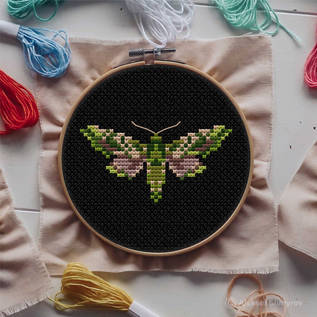 Oleander Hawk Moth Cross Stitch Pattern, Insects Cross Stitch, Easy ...