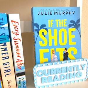 Book Sign, Library Sign, Currently Reading, Book Display, Bookish Decor ...