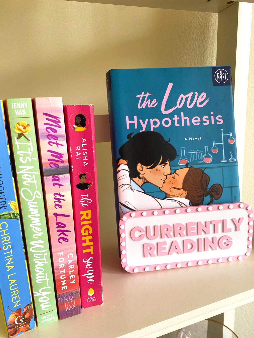 Book Sign, Library Sign, Currently Reading, Book Display, Bookish Decor ...