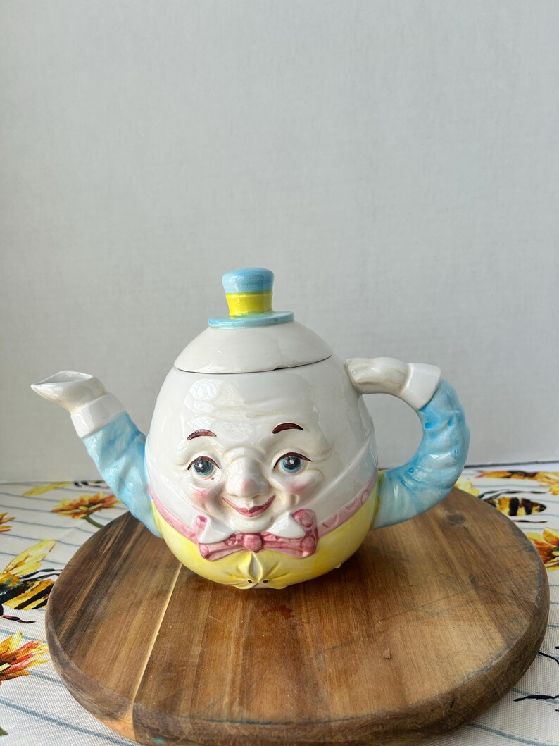 Vintage Brn Humpty Dumpty Tea Pot - Etsy