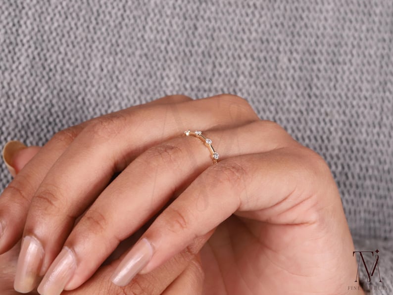 Floating Bubble 2mm Lab Grown Round Diamond Wedding Minimalist Band ...