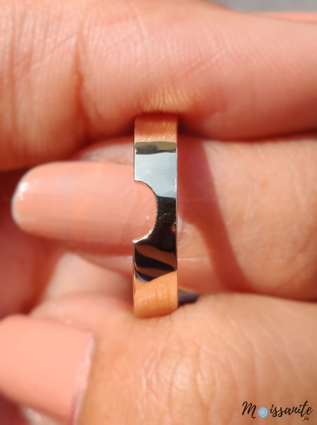 18K Solid Gold Cigar Wedding Band Ring, Unique 5mm Wide Cut Out Design ...