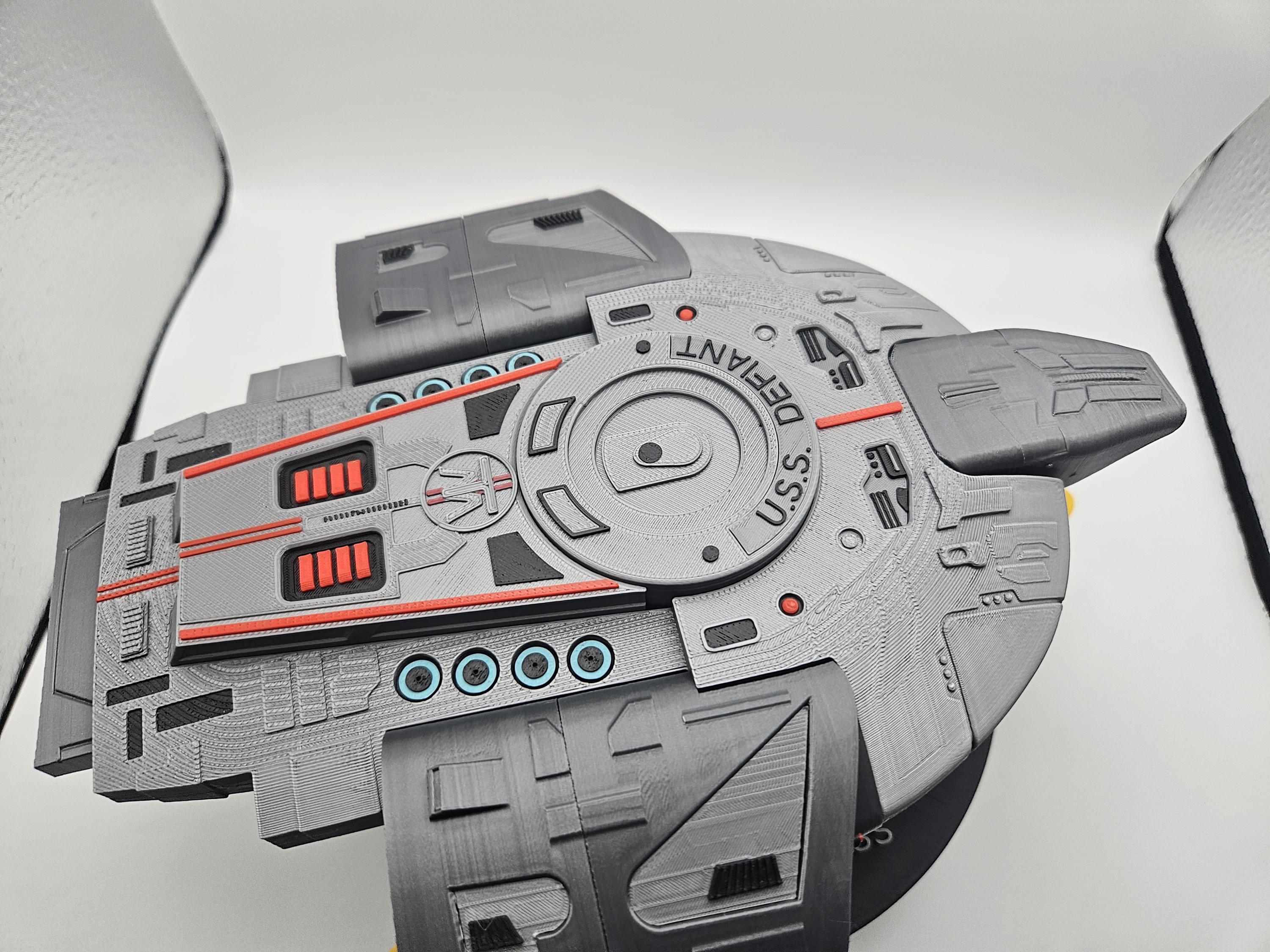 Star Trek Deep Space Nine USS Defiant W/ Display Stand - 3D Printed - Etsy