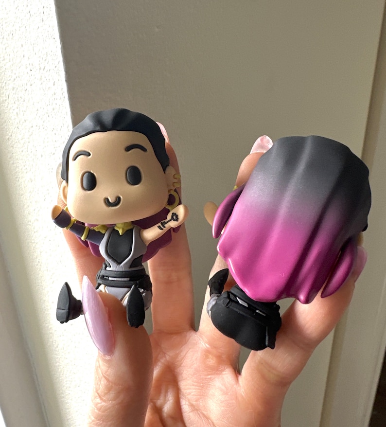 Valorant Swinging Reyna | Car Accessory, Mic Charm - Etsy