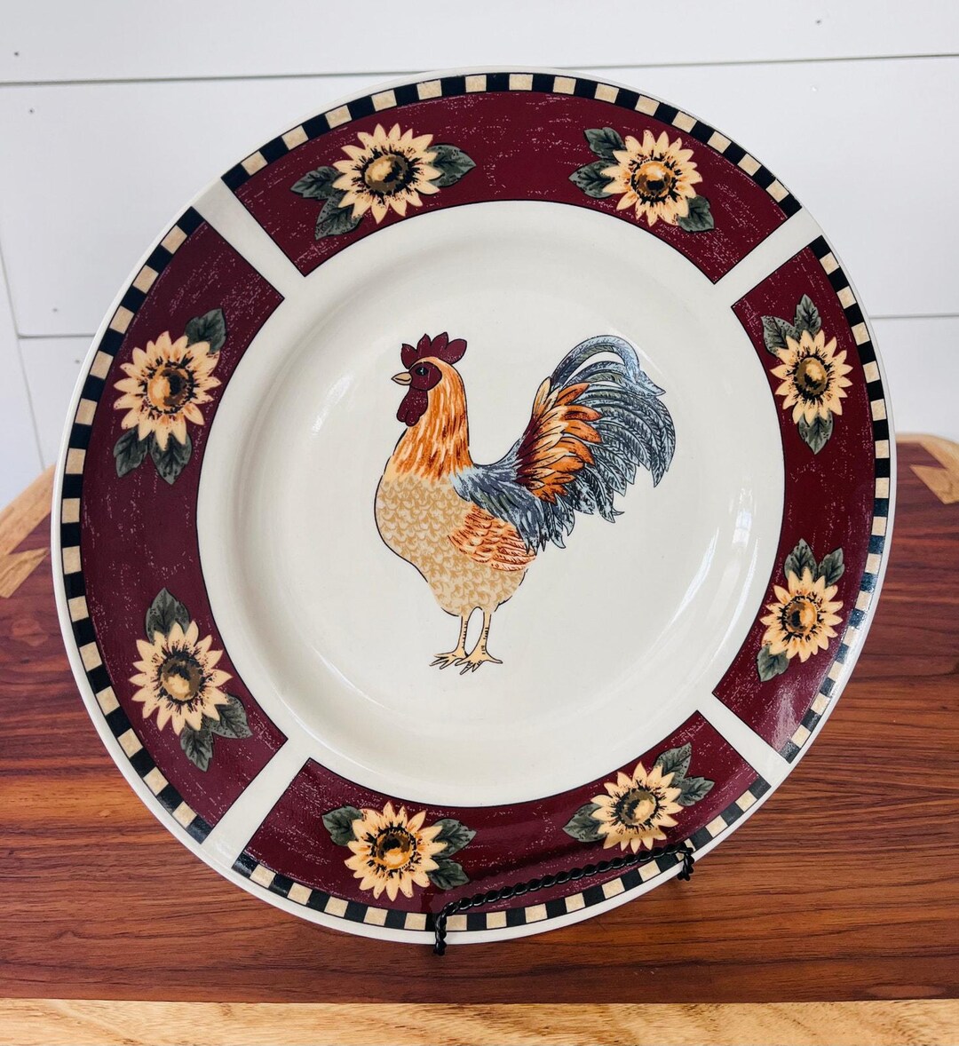 Brewster by Gibson Designs Large Dinner Plate Red Panels Yellow Flowers ...