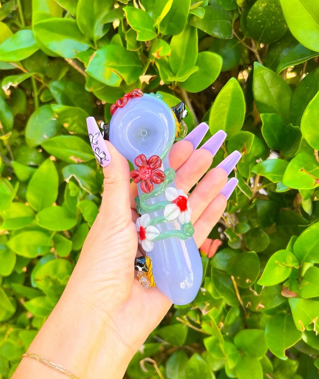 Bees and Daisies Hand Pipe Heady Glass Girly Pipe Cute Pipe Floral Pipe ...