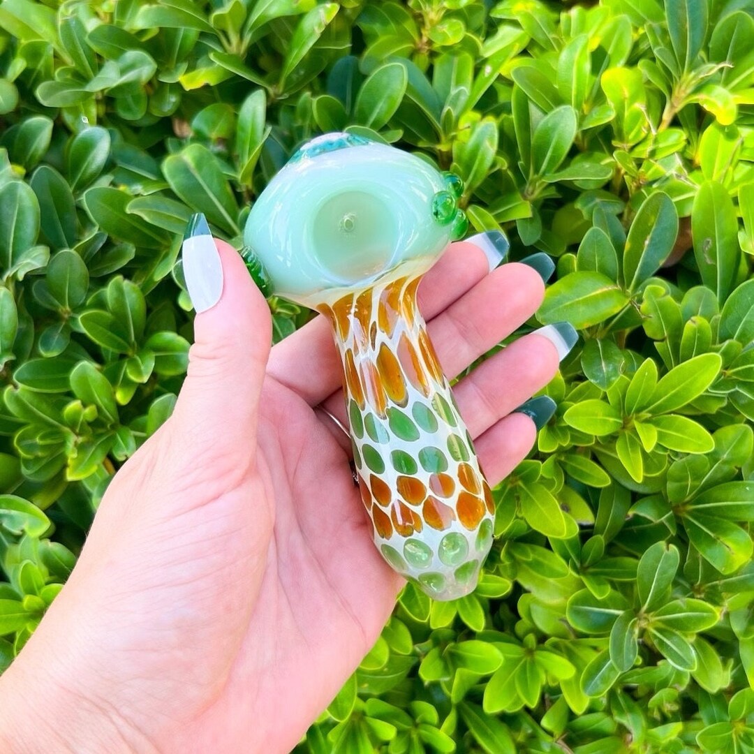 Safari Glass Pipe, Girly Glass Pipe, Animal Glass Pipe, Pretty Pipe ...