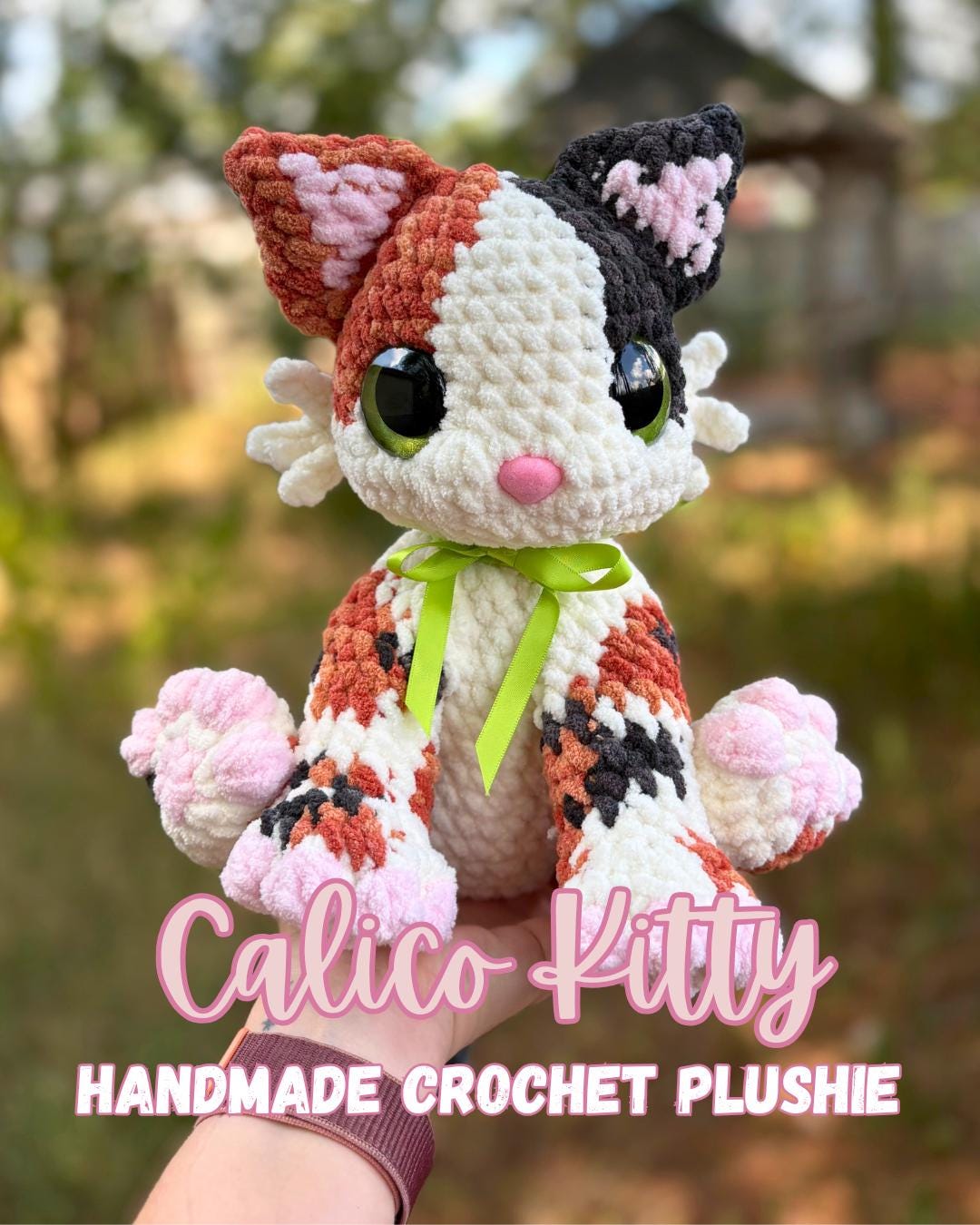 Crochet Calico Cat Plushie – Green Eyes & Ribbon – Amigurumi Kitty With ...