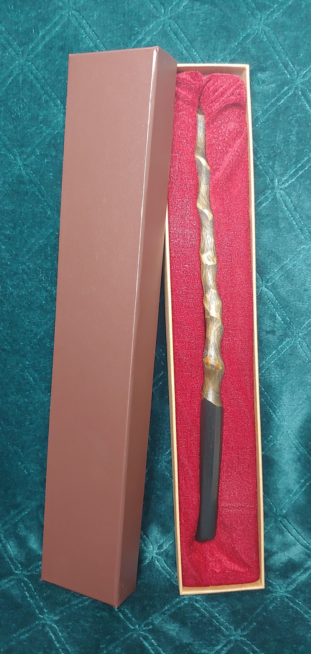 Handcrafted Pine Wizarding Wand 14 1/8" Unicorn Hair Core / Fantasy ...