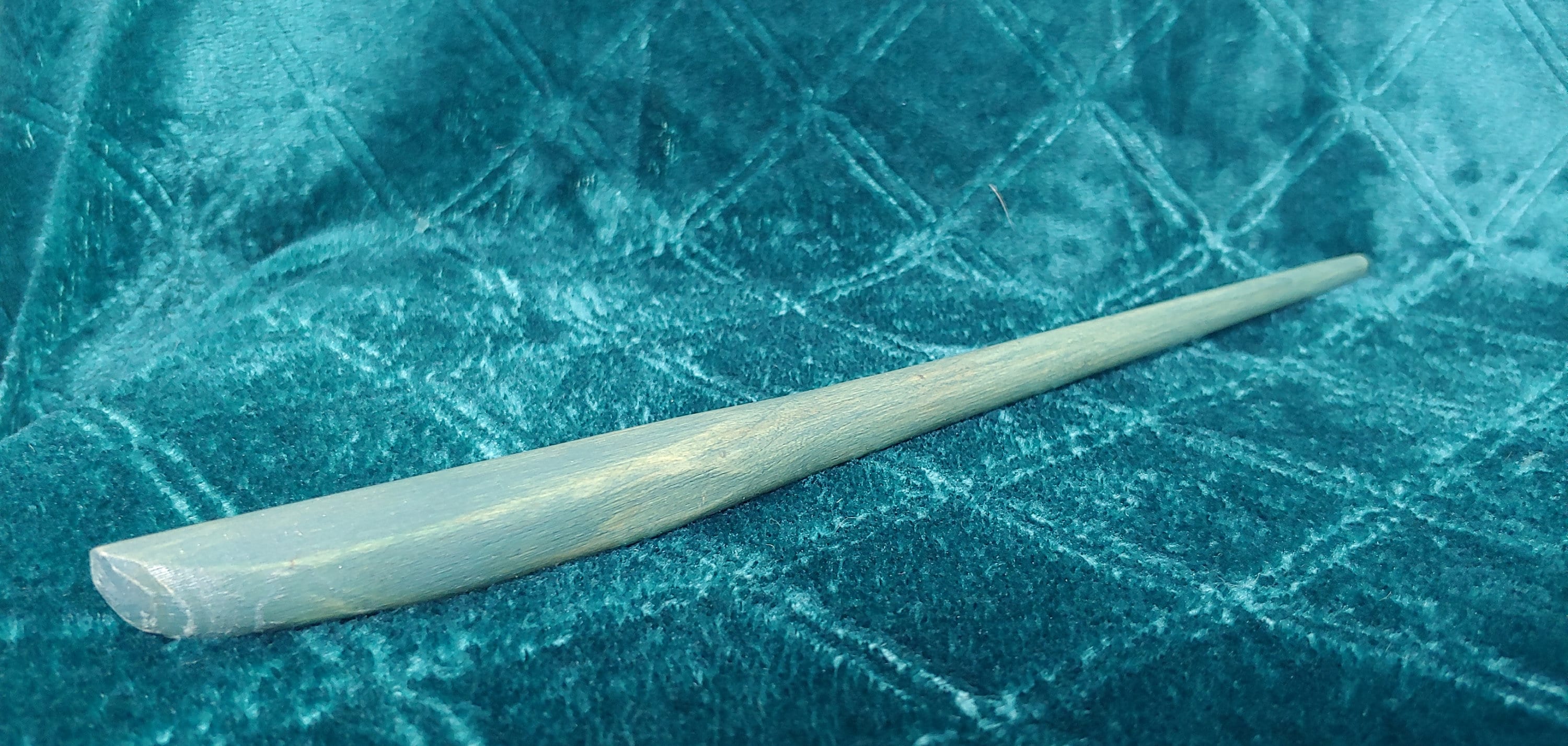 Handcrafted Willow Wizarding Wand 12 5/8 Dragon Heartstring Core ...