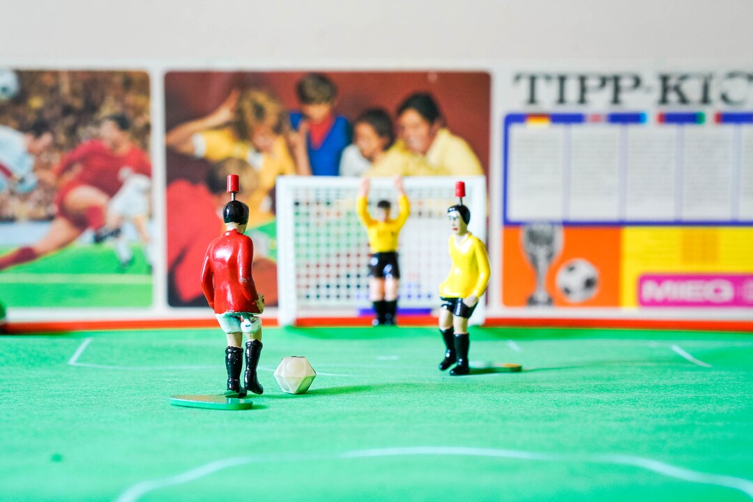 Tipp-kick 70s Vintage Football Table Game - Etsy