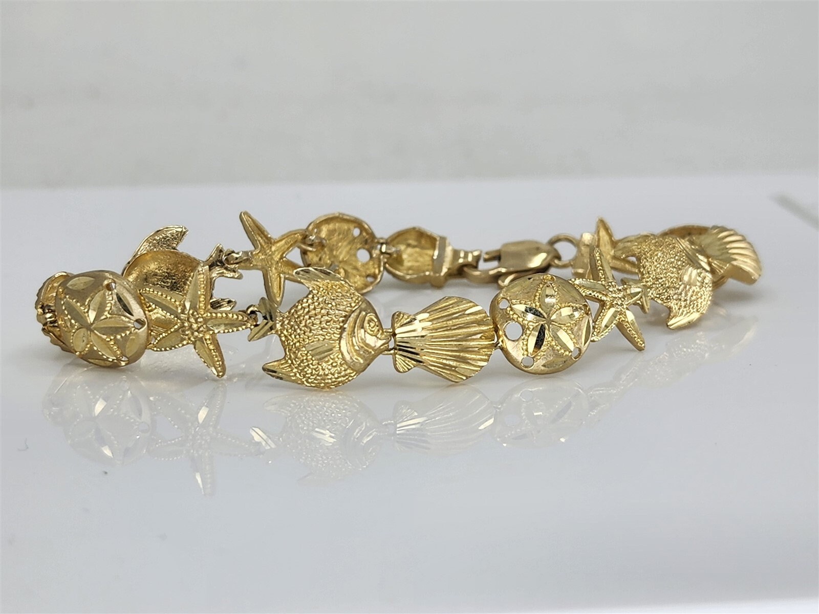 Vintage 10K Yellow Gold Sea Life Diamond Cut Bracelet - Etsy