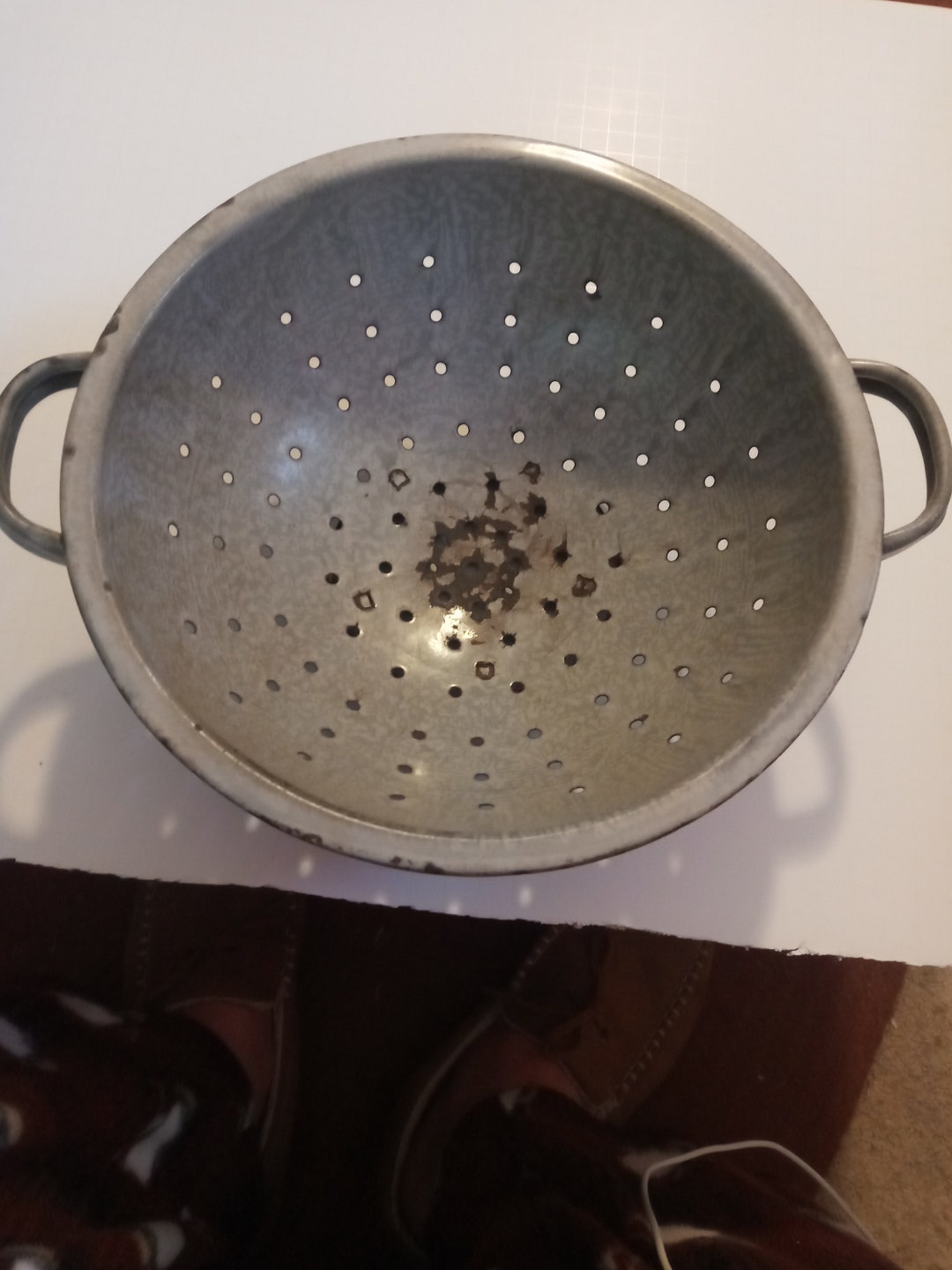 Vintage Enamelware Colander Farm House Decor 10 Inches by 4 Inches High ...