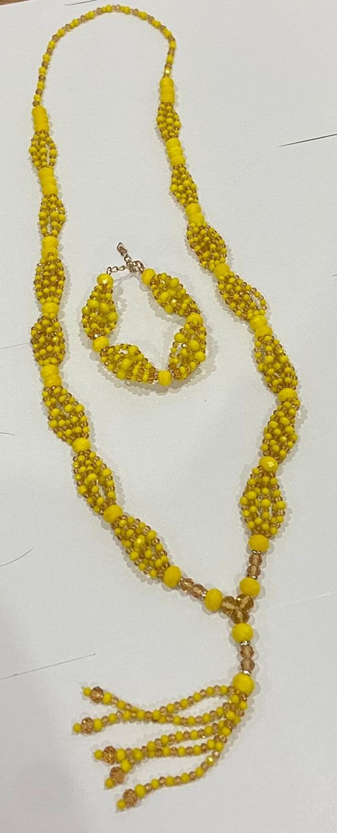 Collar De Mazo Con Idde De Oshun Collar De Cabecera Santeria Religion ...