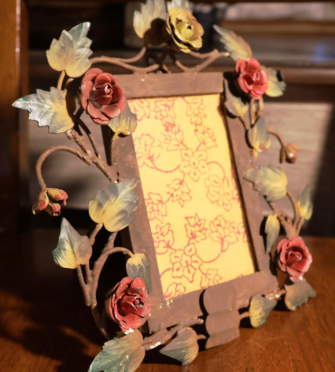 Vintage Metal Rose Picture Frame – 4x6 Vertical Floral Photo Frame ...