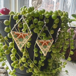 Falling Petals - Seed Bead Earrings - Etsy