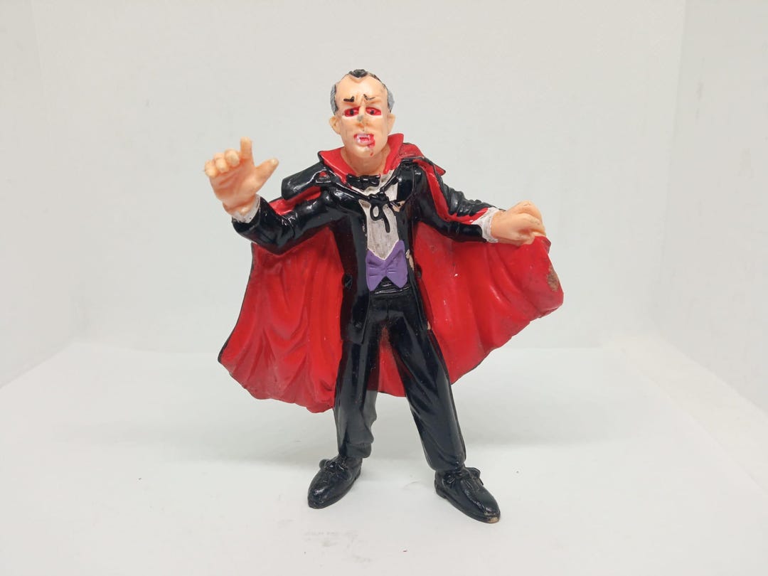 Nice DRACULA Collectible Figures From Yolanda Brand From 1972, Horror ...