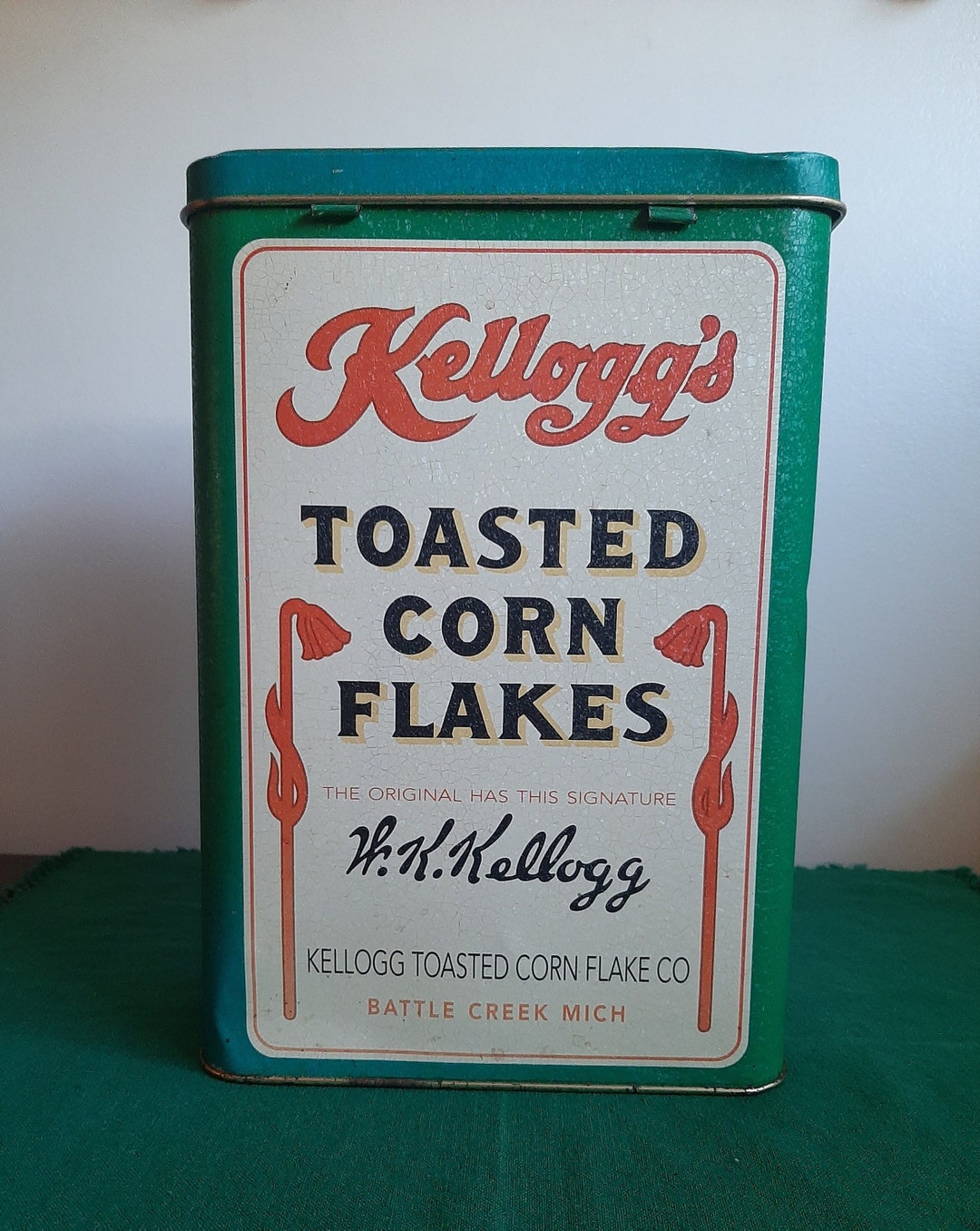 Kellogg's Toasted Corn Flakes Tin W Story of Dr. John Harvey Kellogg ...