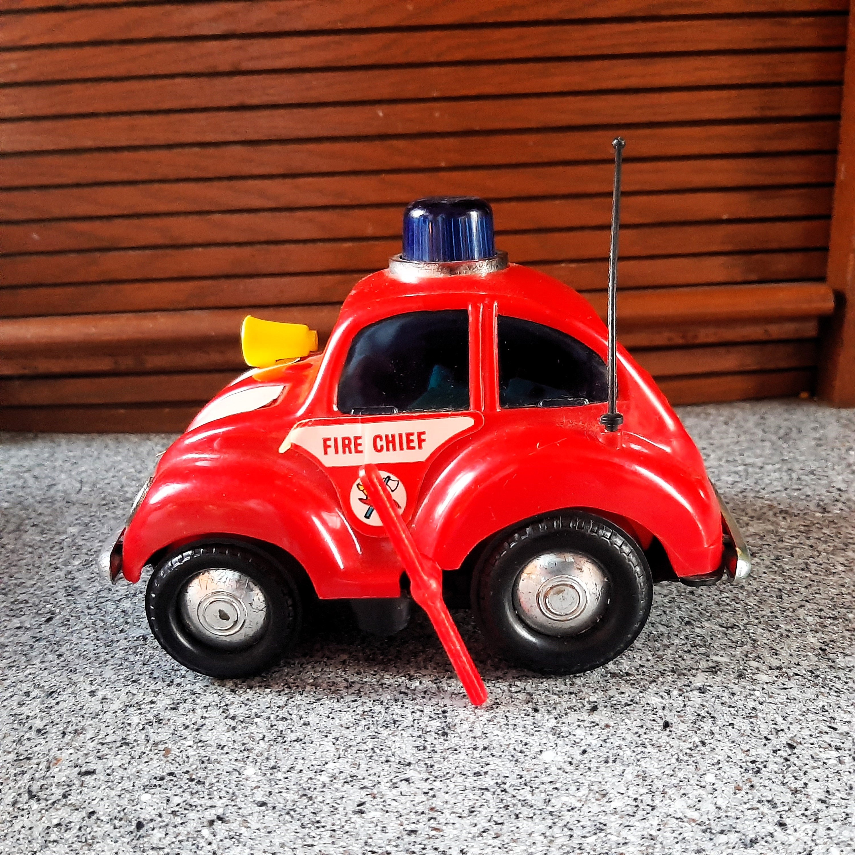 Wind up Volkswagen Fire Chief Beetle W Siren Sound and Turnaround ...