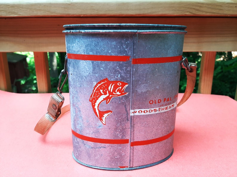 Old Pal Galvanized Metal Minnow Bucket With Plastic Strap Woodstream ...