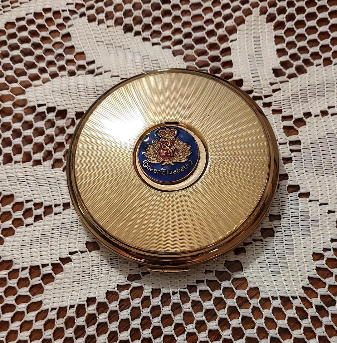 Vintage Stratton Gold Queen Elizabeth Powder Compact Made in England ...