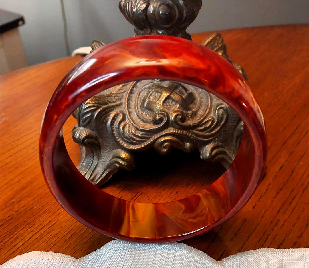 Vintage Ox Blood Red Bakelite Bangle Bracelet, 1940's Marbled Red ...