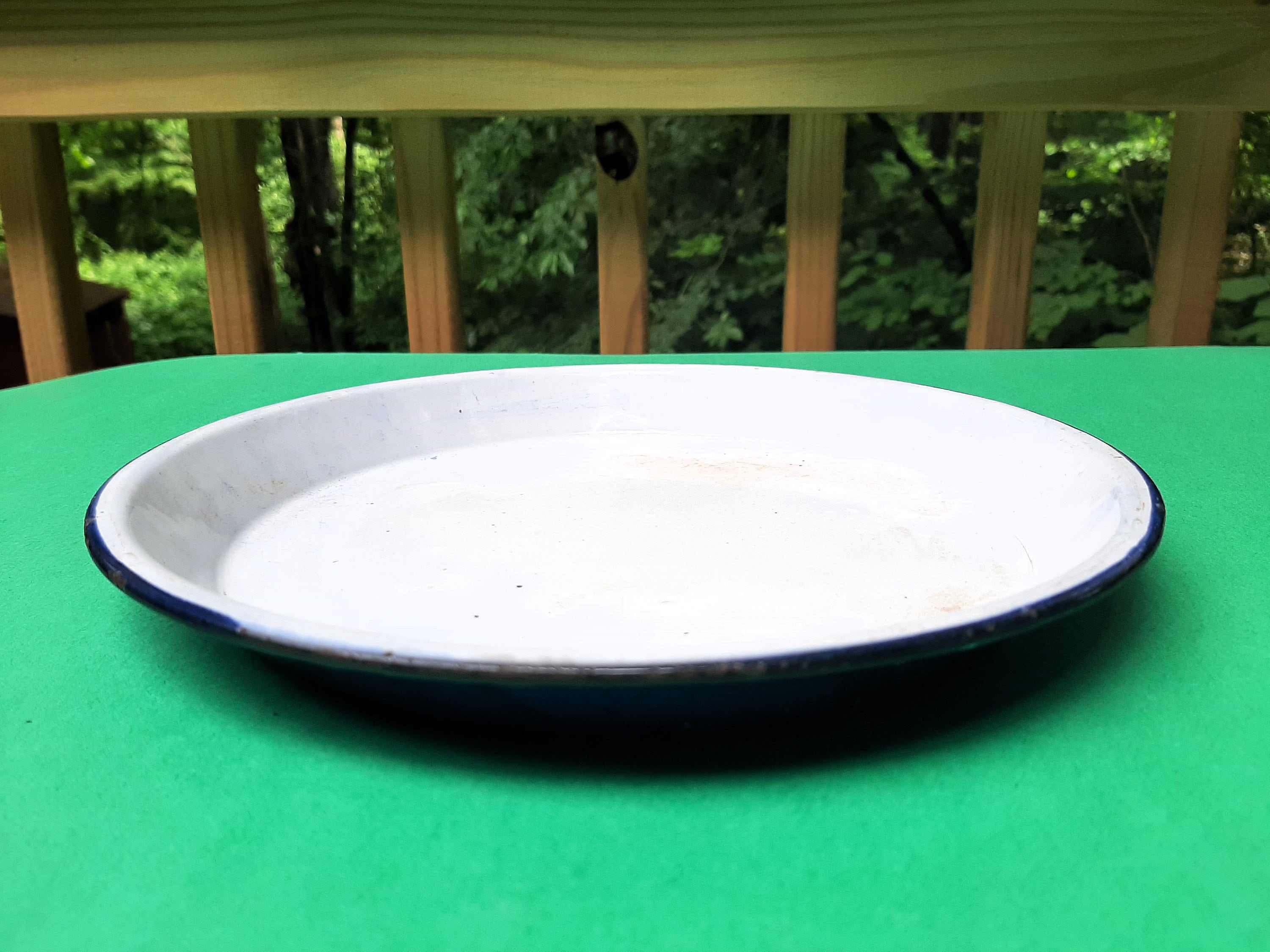 Vintage White and Blue Speckled Enamelware Pie Plate, White and Blue ...