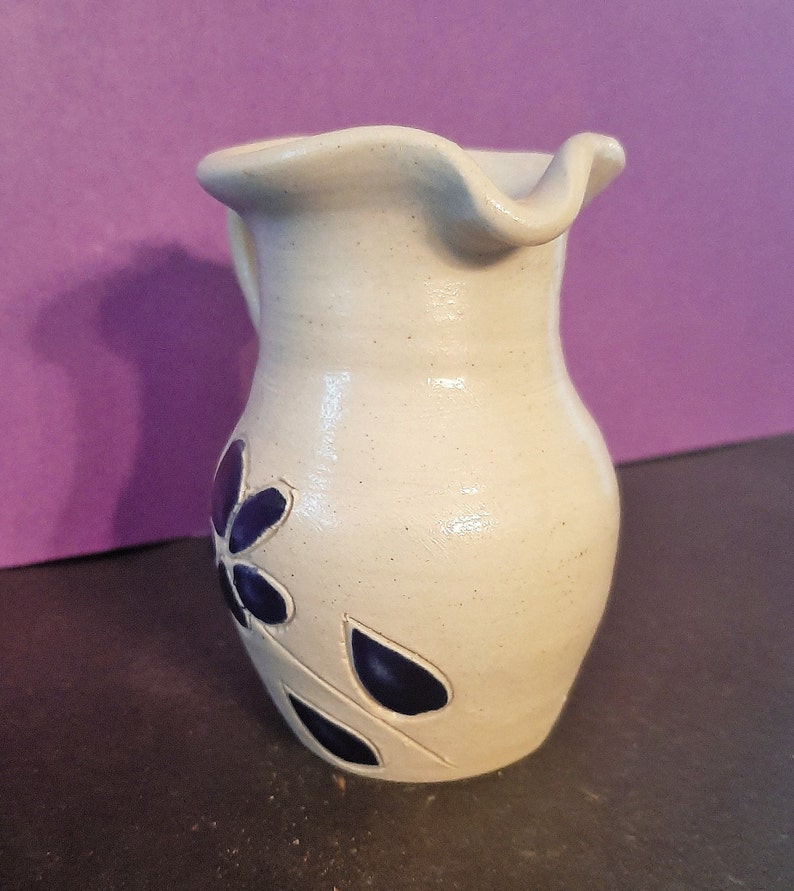 Williamsburg Pottery Pitcher: Virginia Colonial Blue Flower Design - Etsy