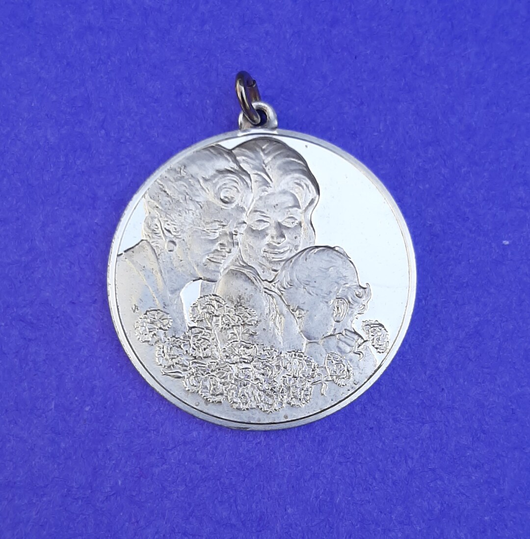 1972 Franklin Mint Sterling Silver Mother's Day Pendant: Washington ...