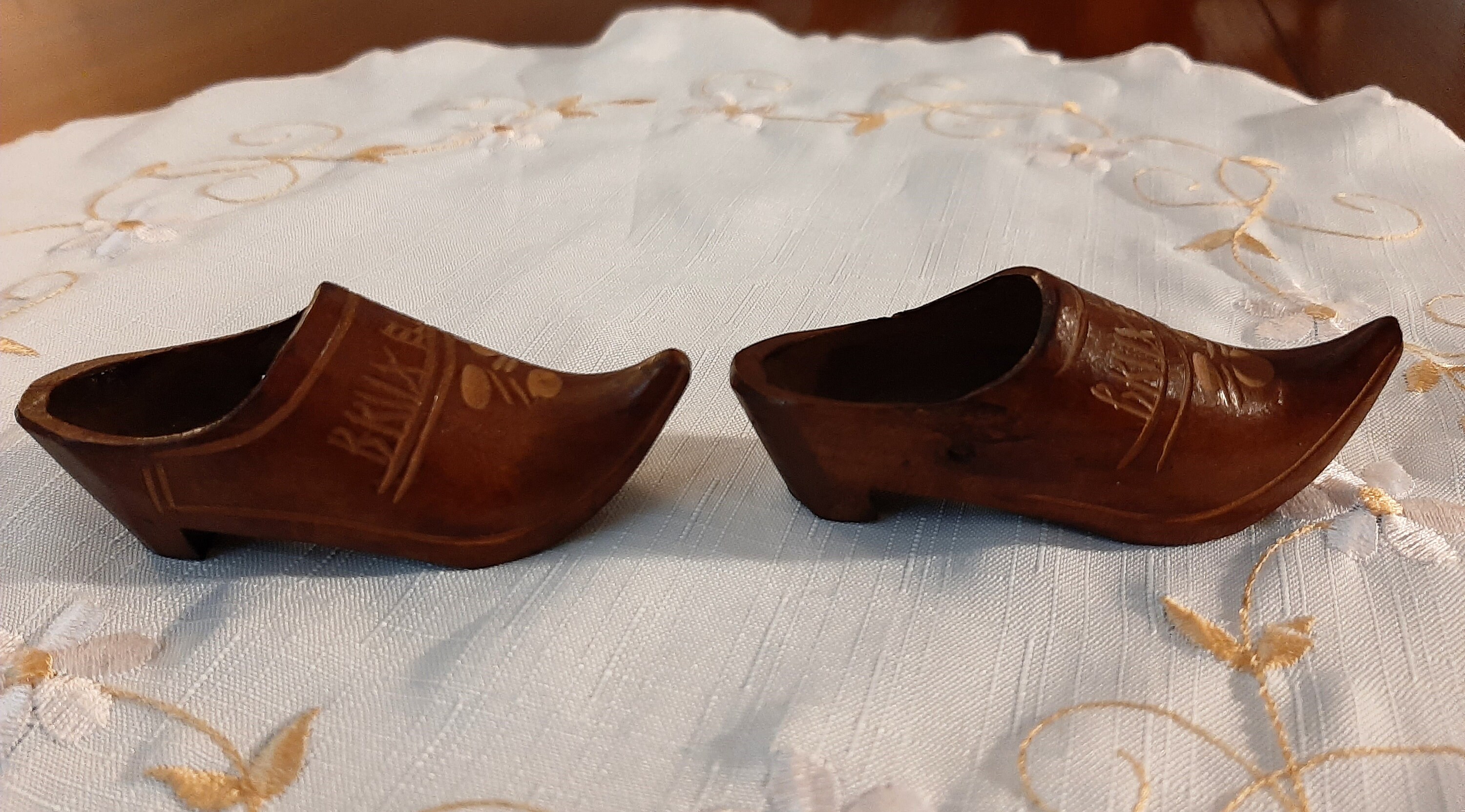 Antique Bruxelles Miniature Carved Wooden Clogs WWII Souvenir Belgium ...