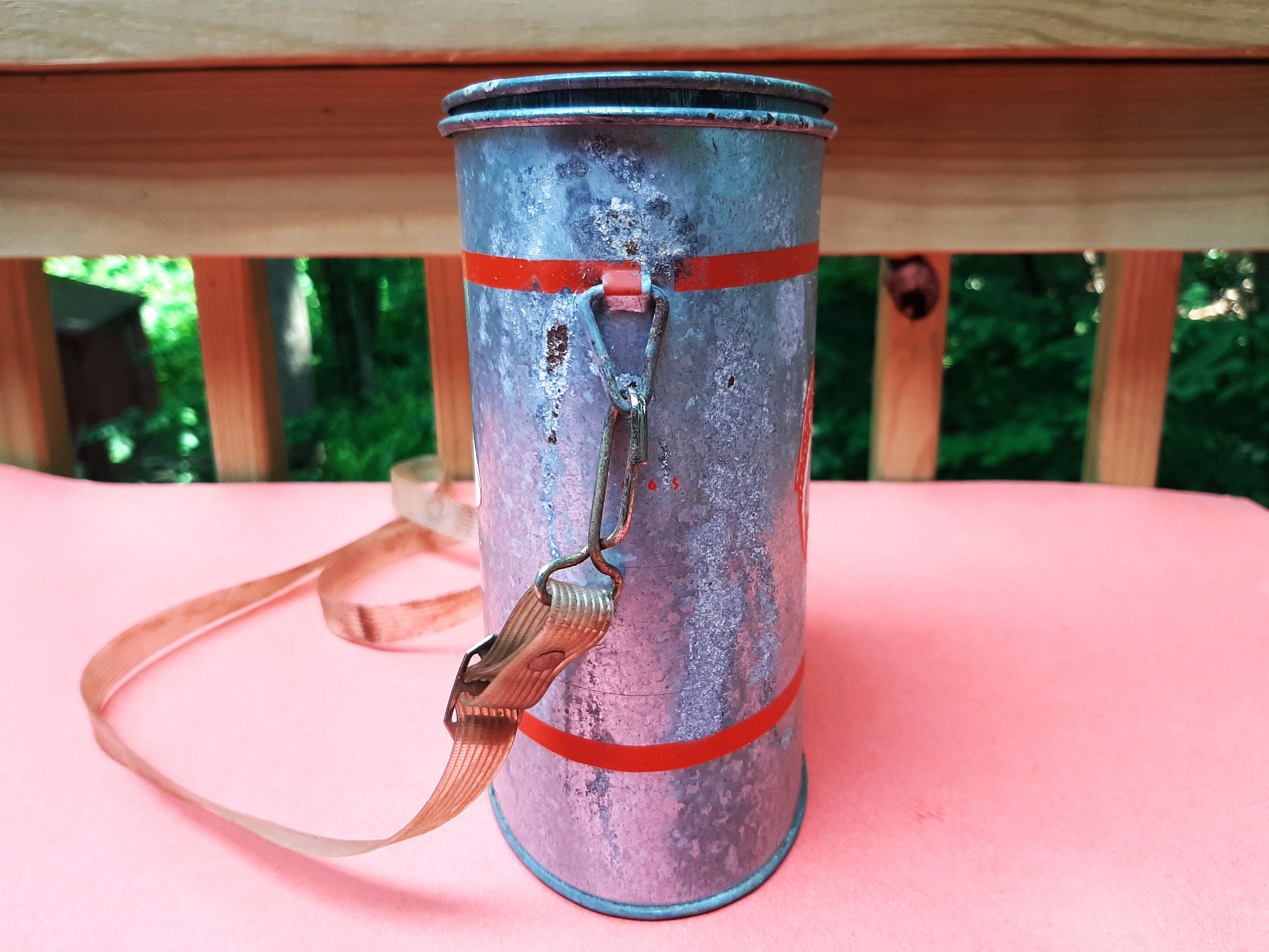 Old Pal Galvanized Metal Minnow Bucket With Plastic Strap Woodstream ...