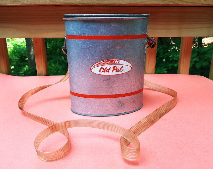 Old Pal Galvanized Metal Minnow Bucket With Plastic Strap Woodstream ...